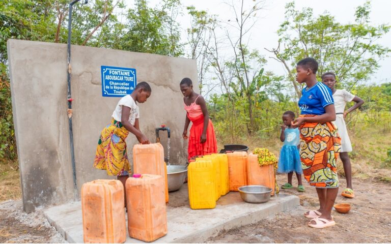 Togo- A la Principauté des Baobabs, l’eau jaillit enfin pour Bolou ...